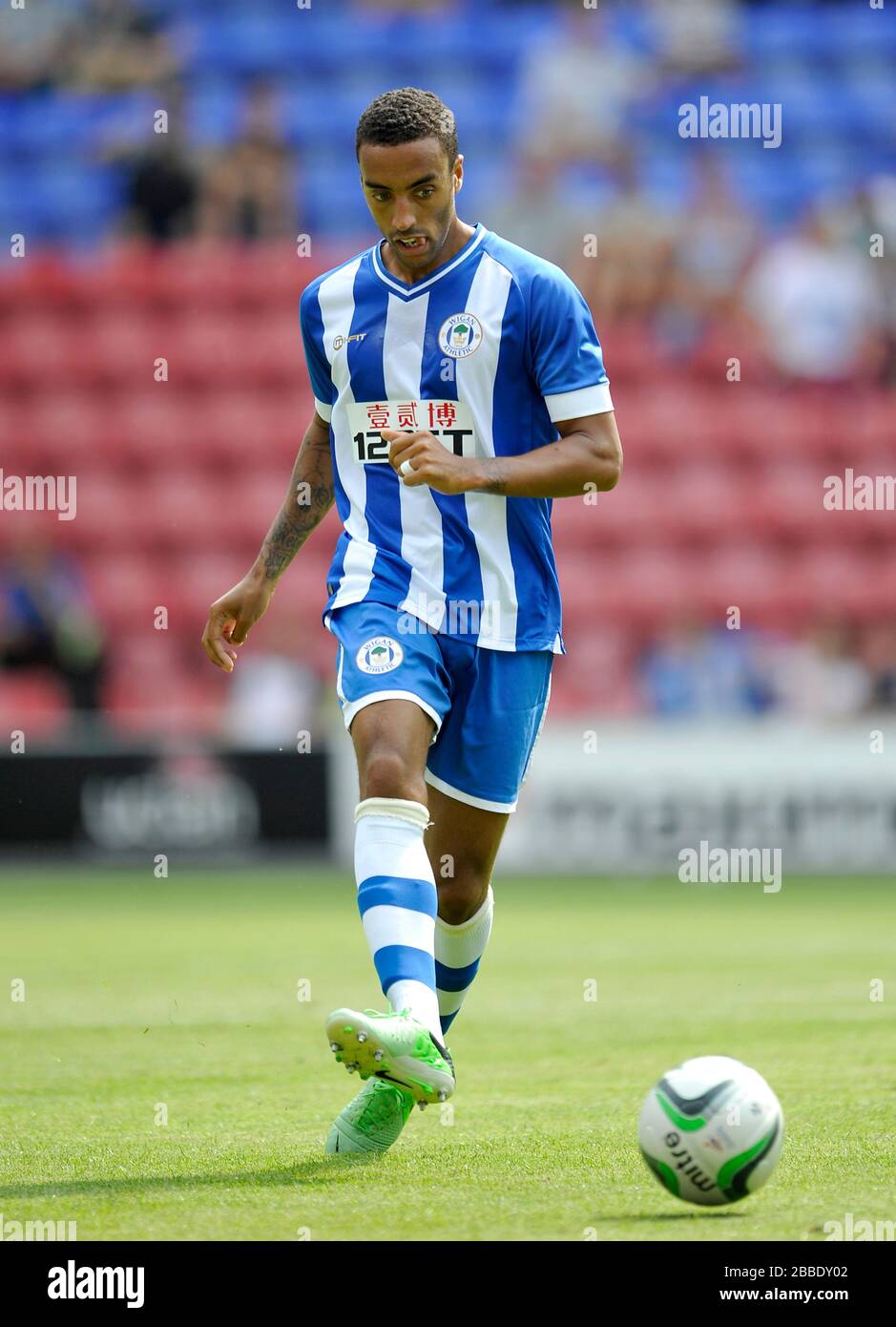 James Perch, Wigan Athletic Stock Photo - Alamy