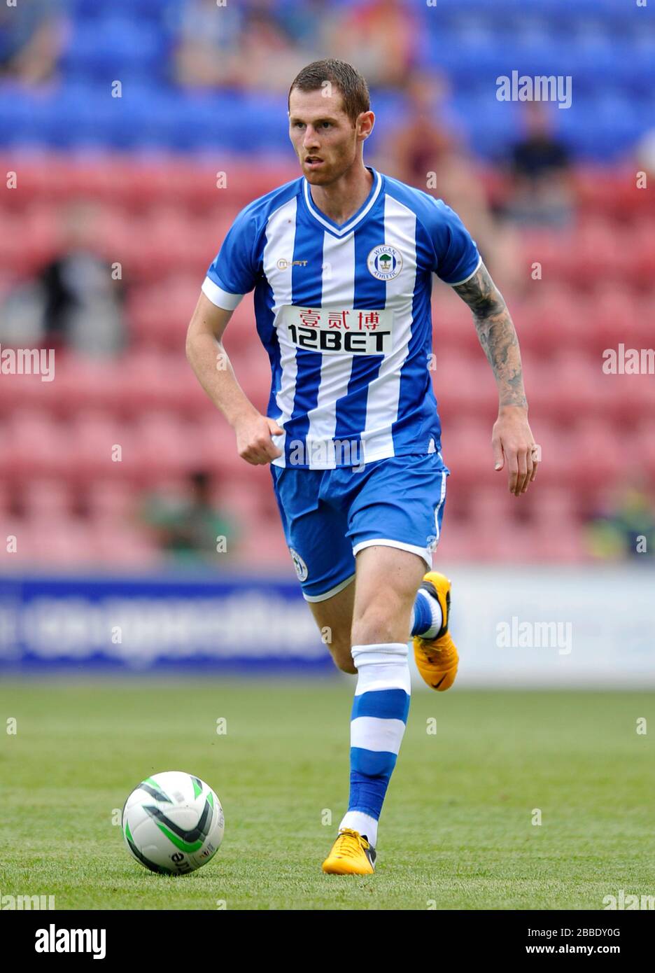 Chris McCann, Wigan Athletic Stock Photo - Alamy