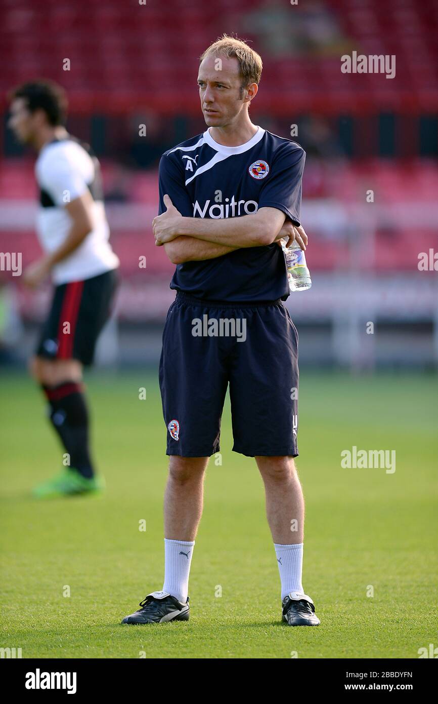 Luke anthony hi-res stock photography and images - Alamy