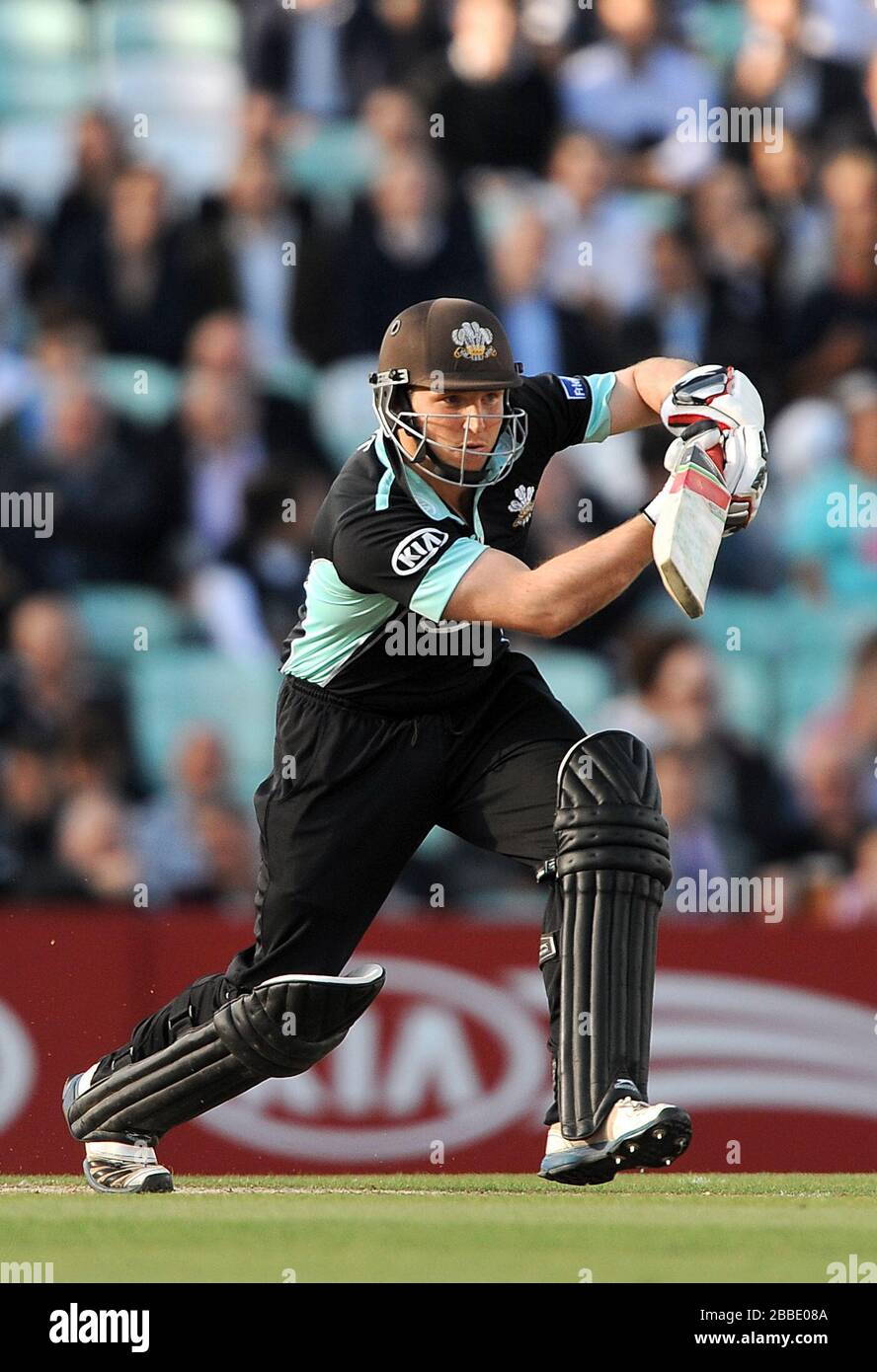 Cricket gary wilson full length hi-res stock photography and images - Alamy