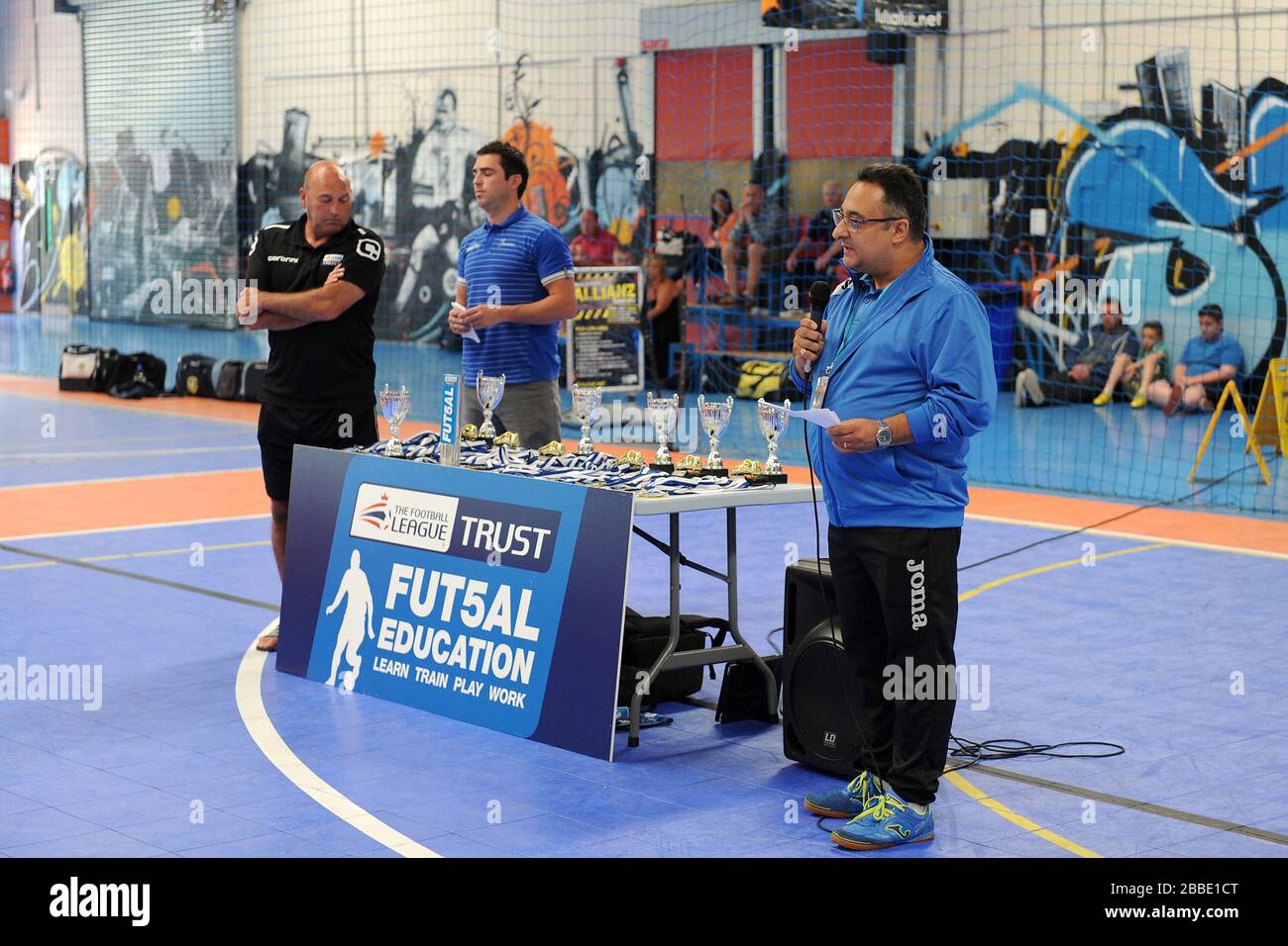Players from all teams receive talk the days matches begin hi-res stock ...