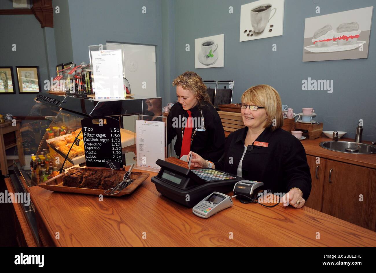 Pavilion coffee shop hi-res stock photography and images - Alamy