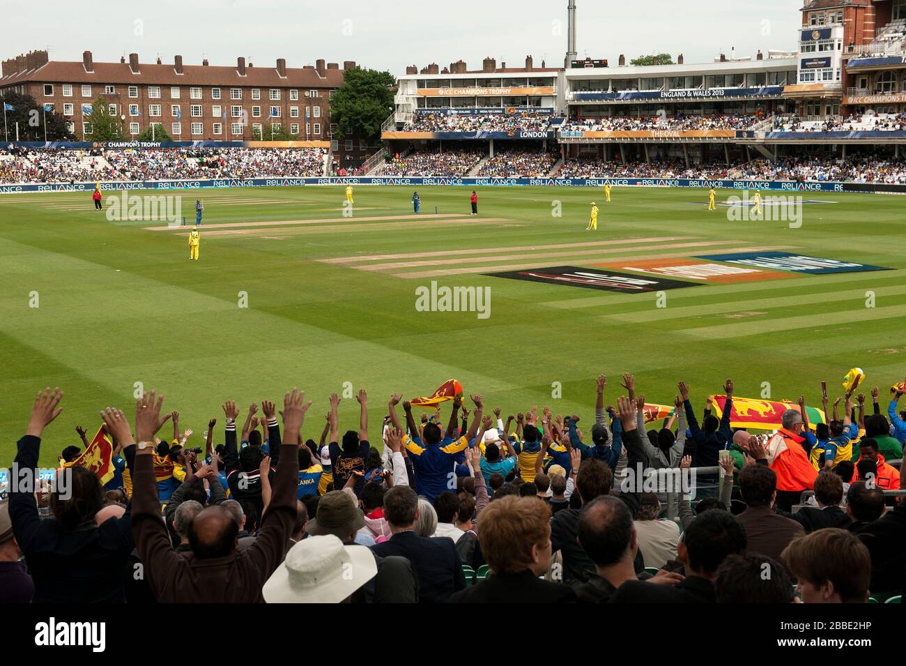 Sri lanka fan in the at the kia oval hi-res stock photography and ...