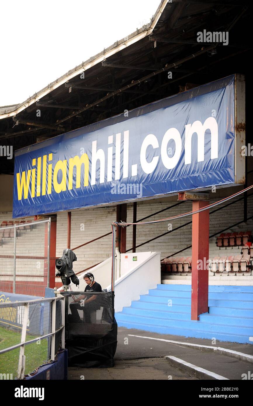 A general view of the inside of Wimbledon Stadium before the evenings ...