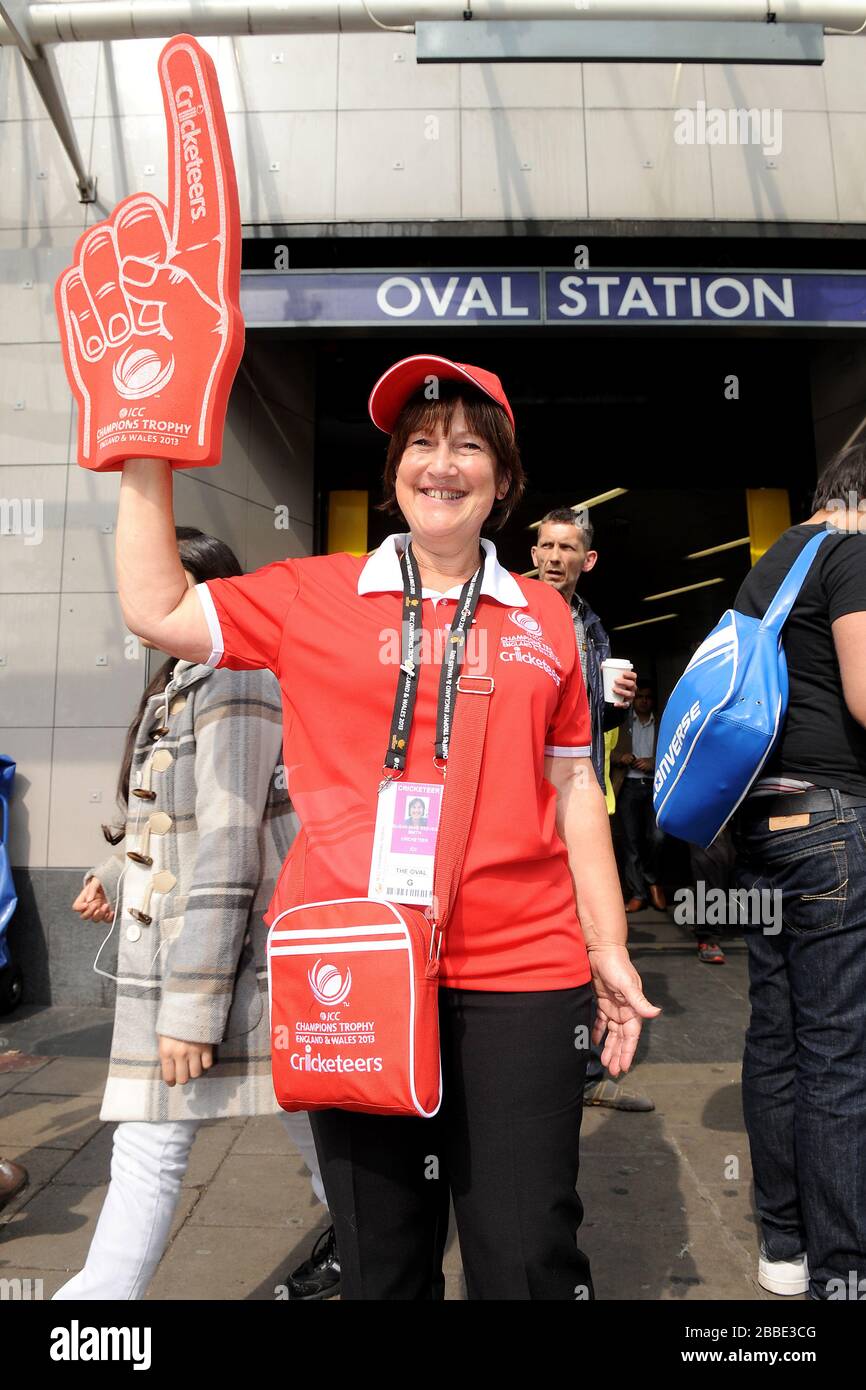 Exit tube station hi-res stock photography and images - Alamy