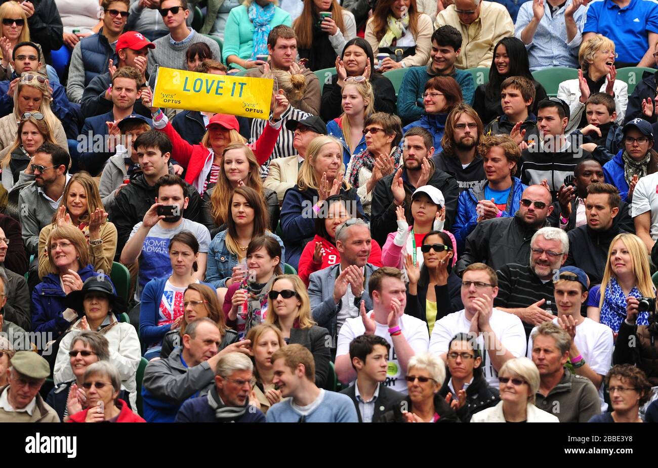 Tennis fans on Centre Court Stock Photo - Alamy