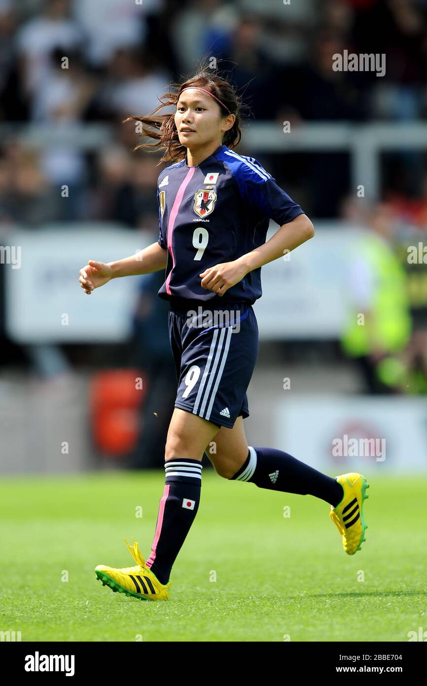 Nahomi kawasumi hi-res stock photography and images - Alamy