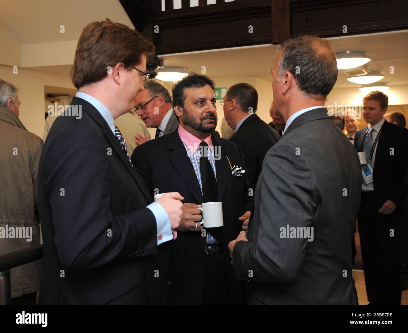 Mr M.A.R Galadari (centre) speaks with Alec Stewart and Danny Alexander ...