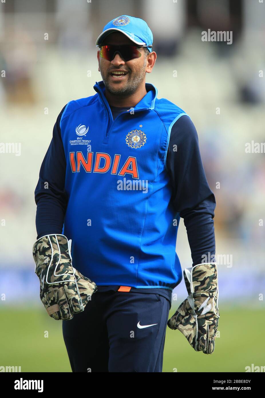 Mahendra Singh Dhoni Full Photos