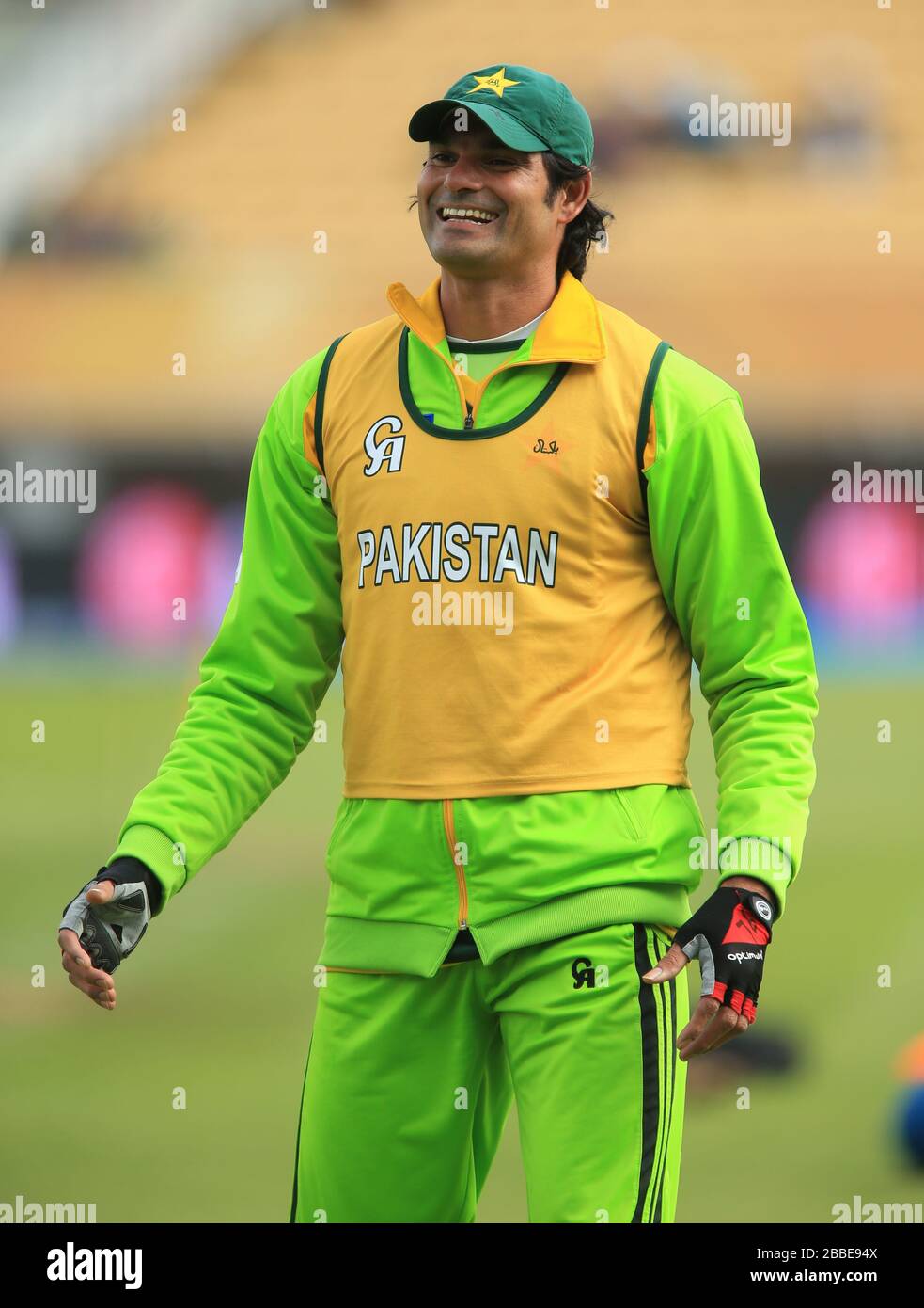 Pakistan's Muhammad Irfan Stock Photo - Alamy