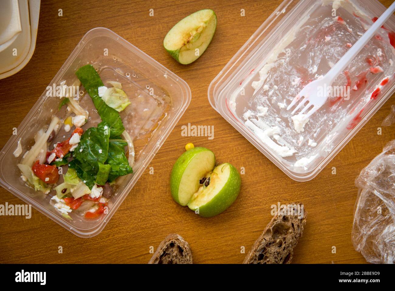 Food remains table hi-res stock photography and images - Alamy