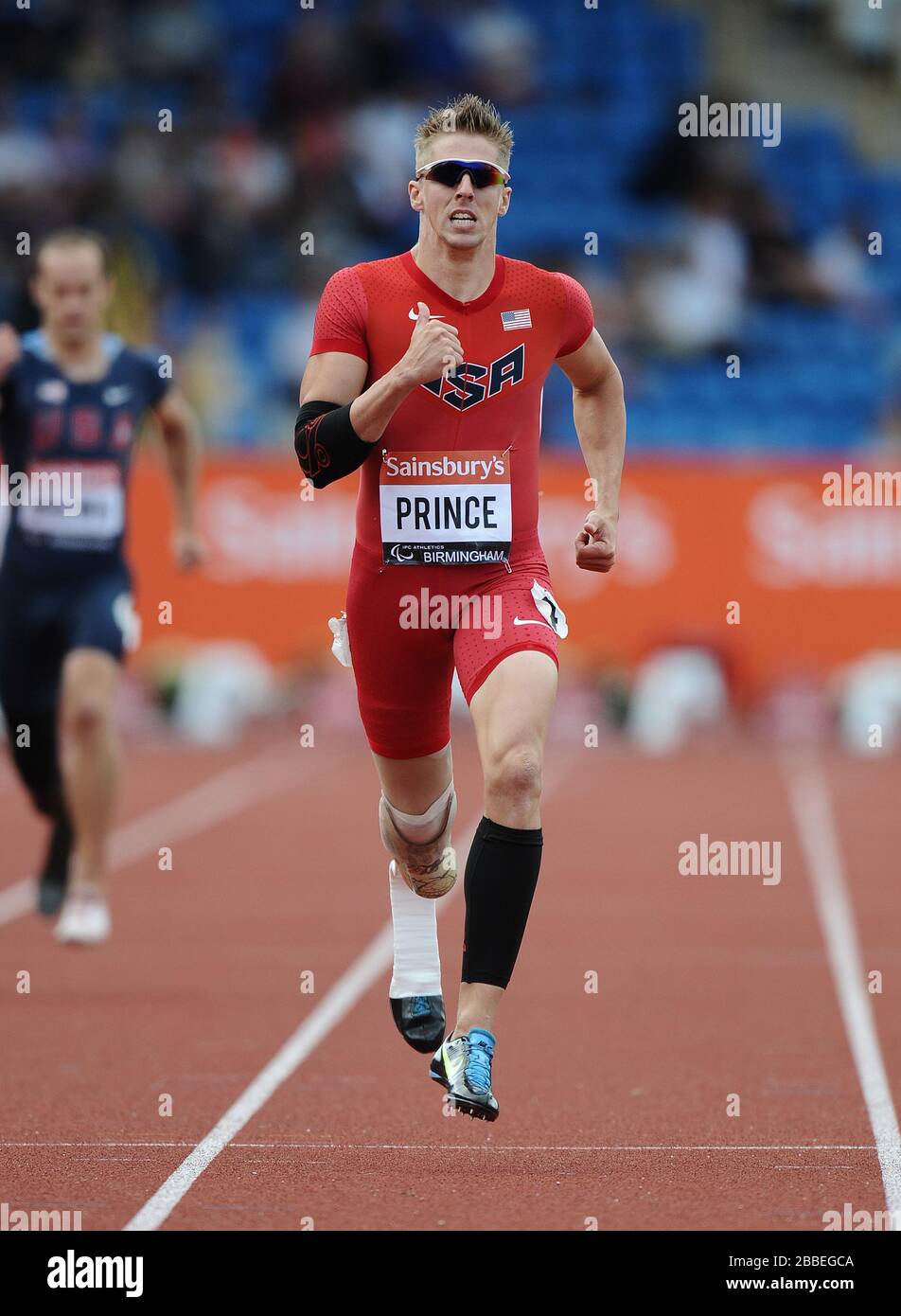 David Prince of USA on his way to winning the Men's 400m - T44 race ...