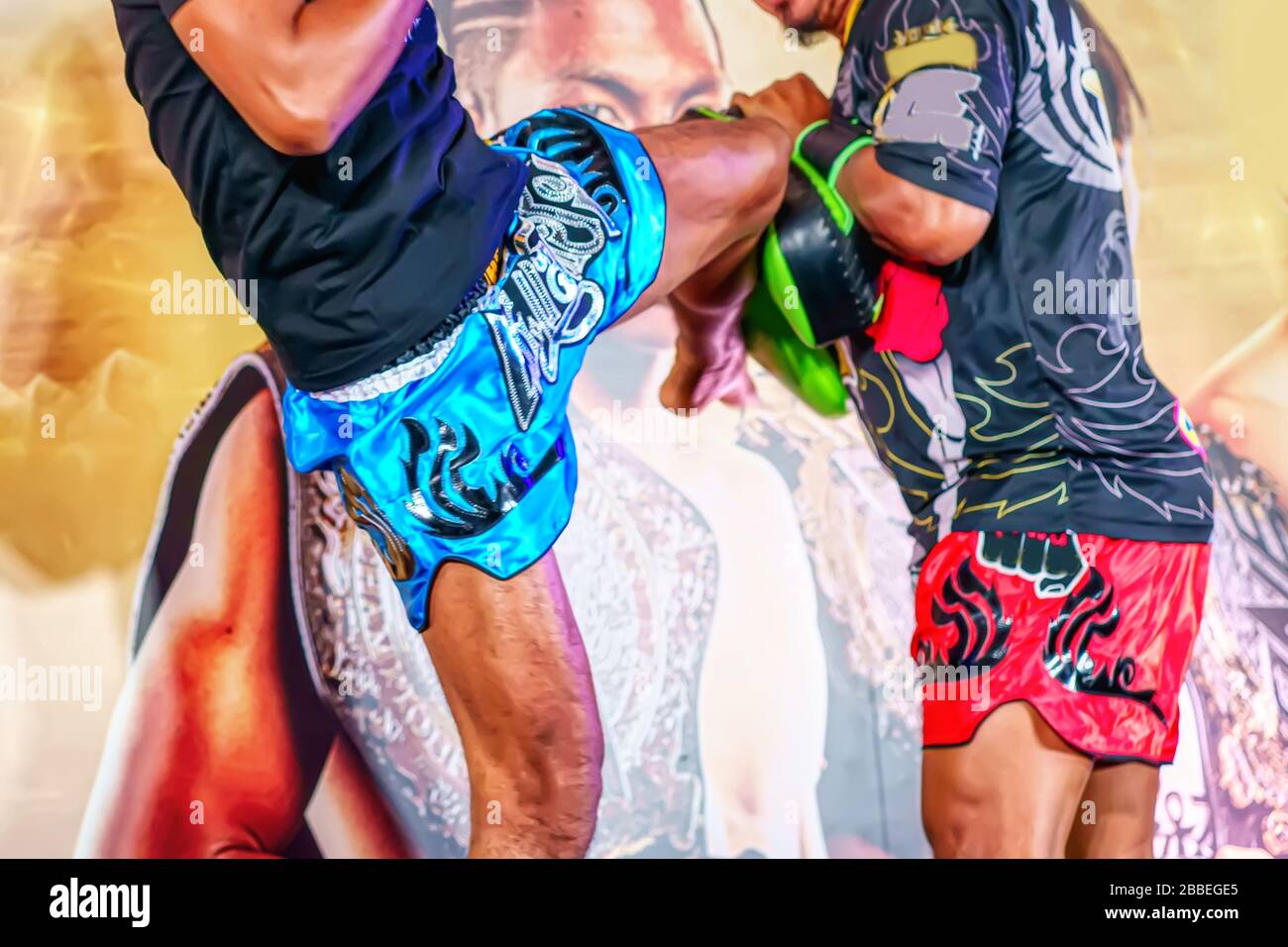 Boy thai boxing hi-res stock photography and images - Alamy