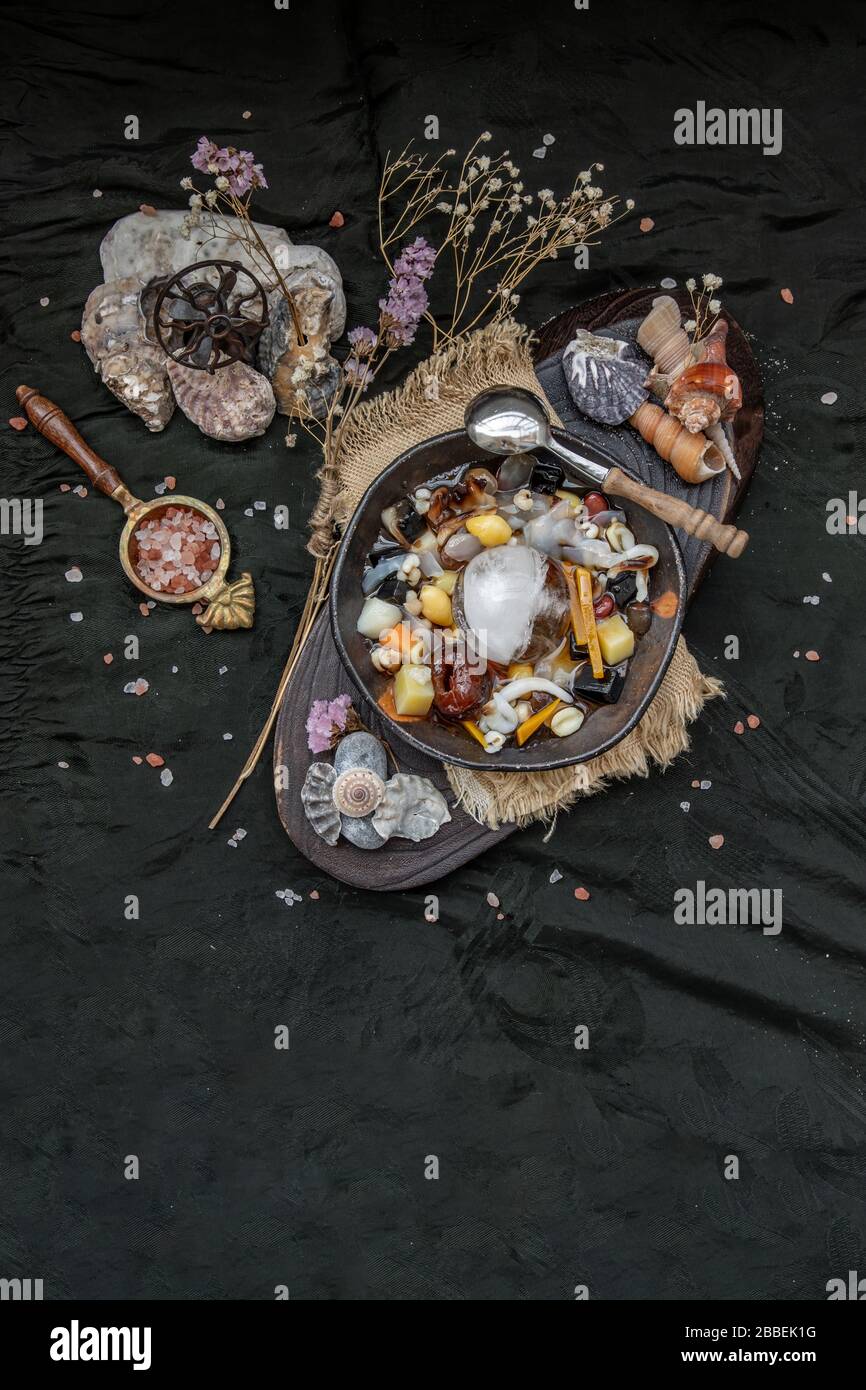 Sweet dessert : kind of Chinese dessert with boil sugar syrup is ...