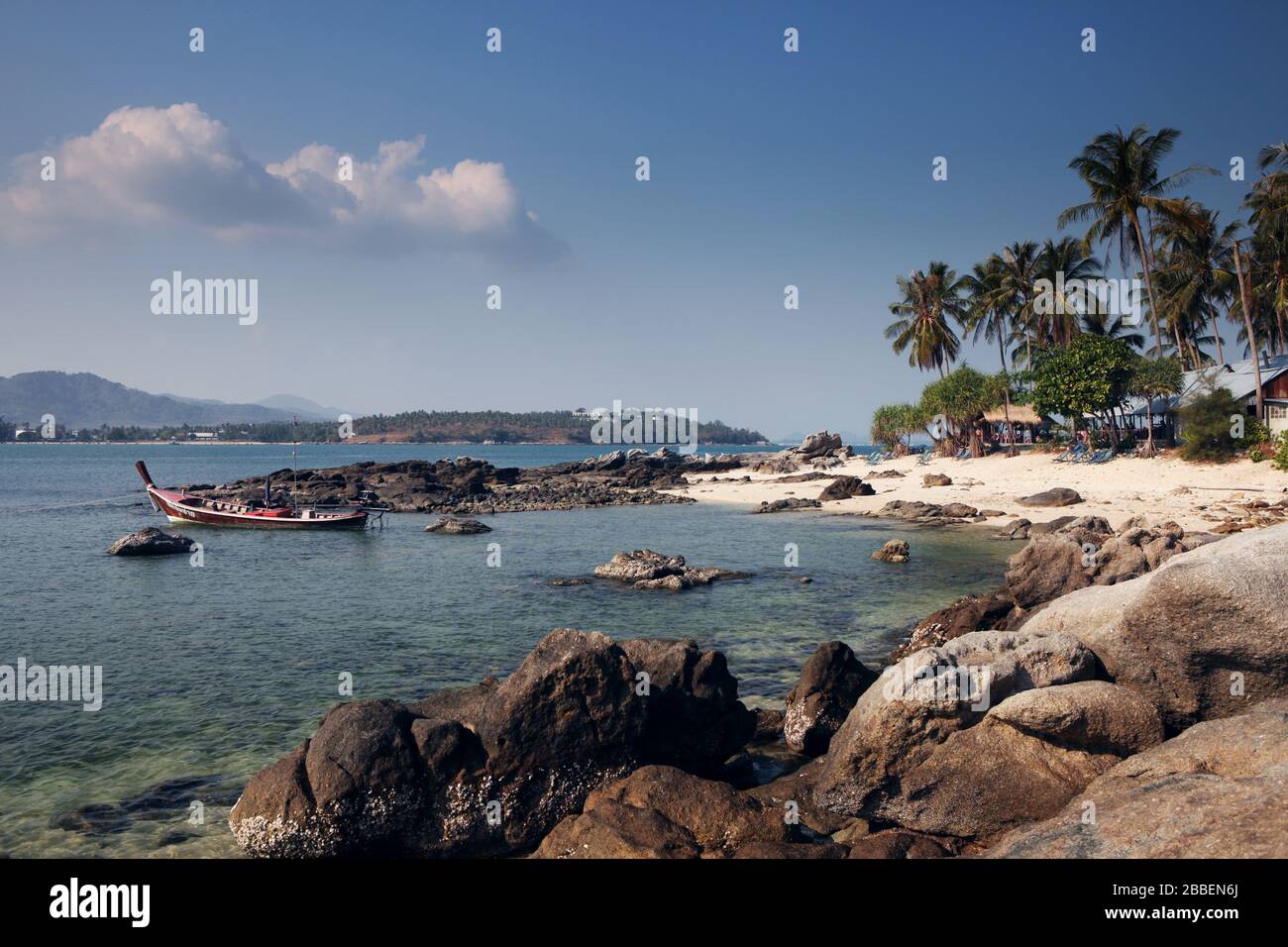 Seaside paradise beach scene in Thailand, Blue sky Stock Photo - Alamy