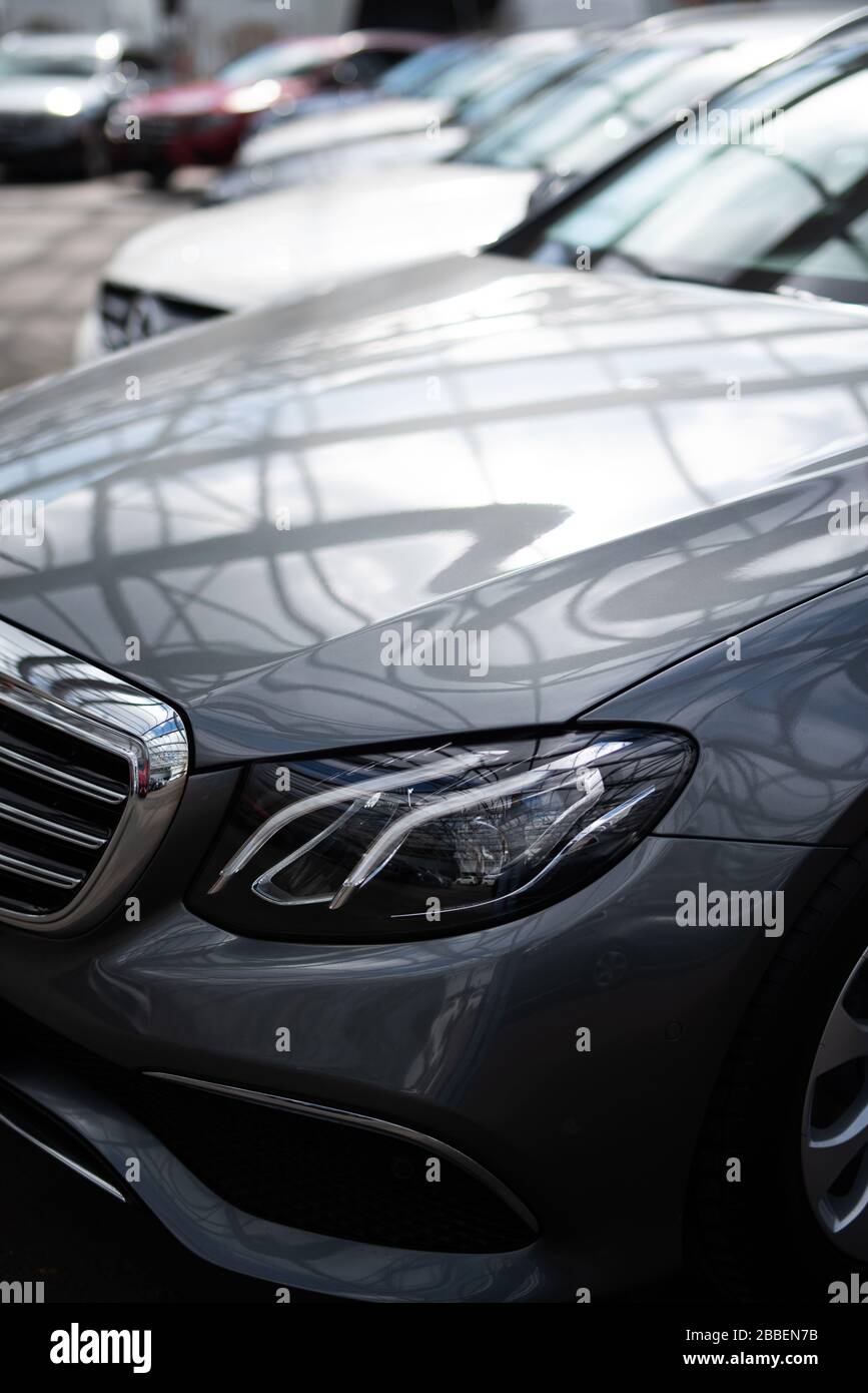 Rental company cars hi-res stock photography and images - Alamy