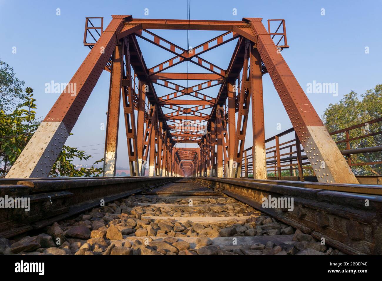 Train india bridge hi-res stock photography and images - Alamy