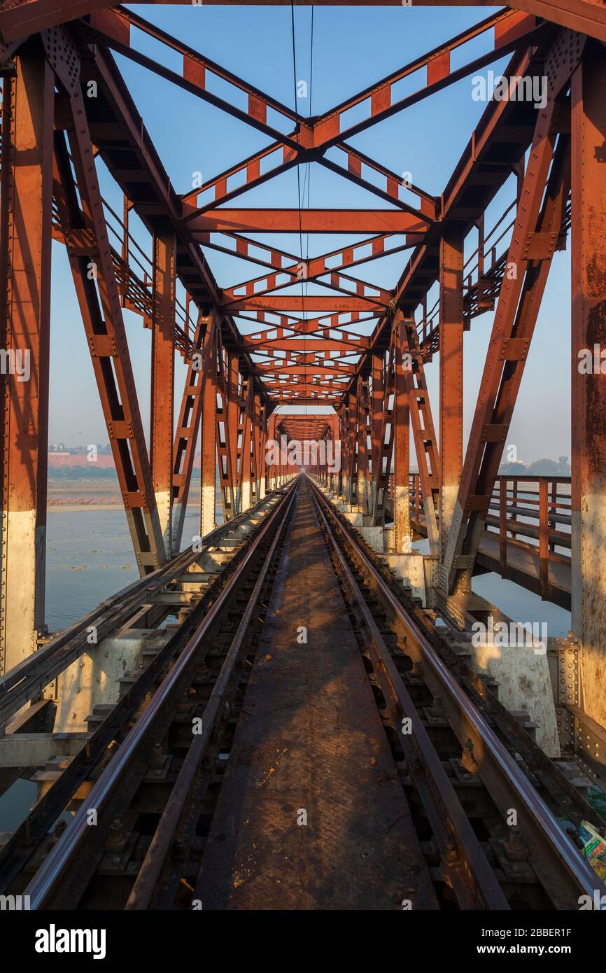 Train Bridge at Yamuna River in Agra India Stock Photo - Alamy