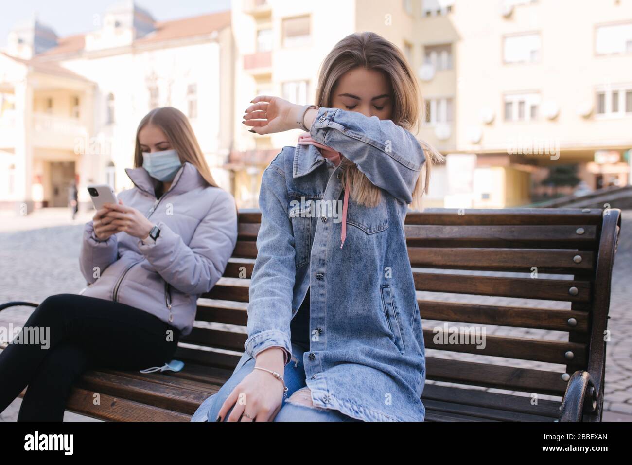 Women without face masks hi-res stock photography and images - Alamy