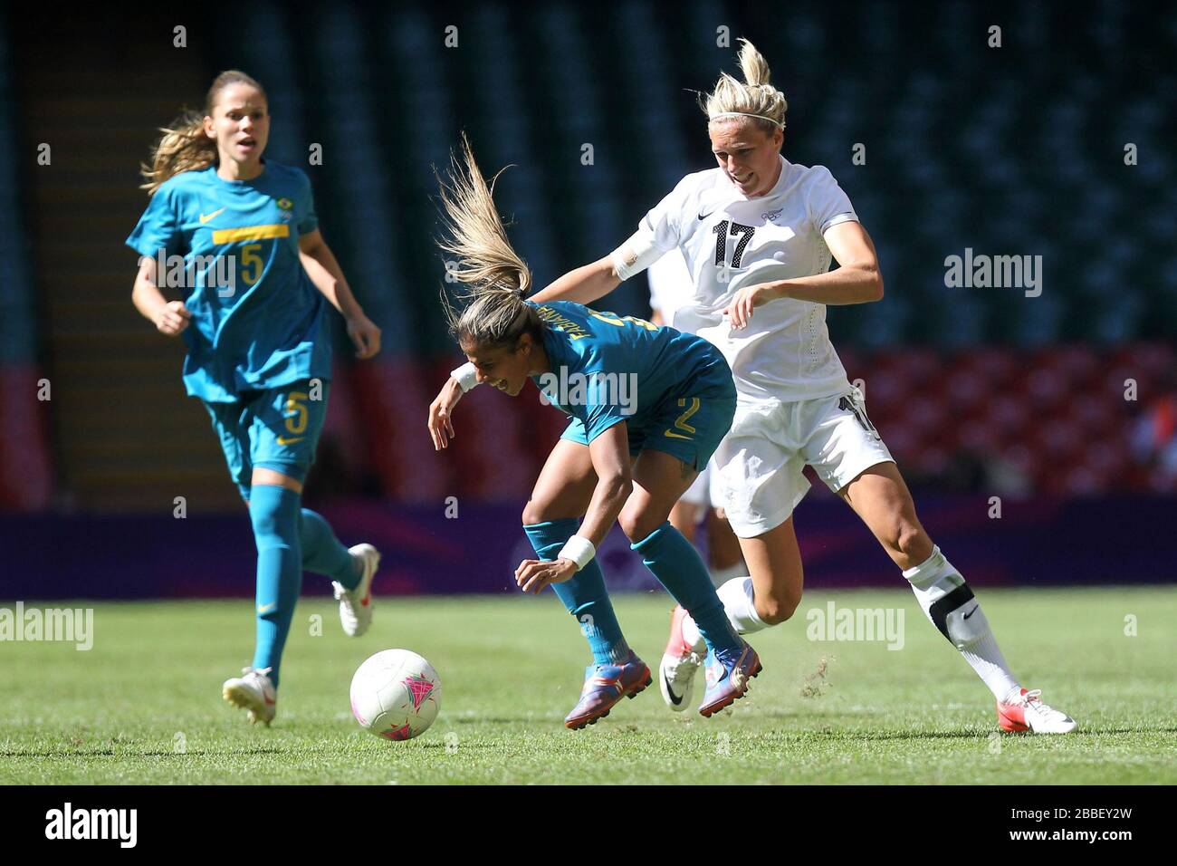 Hannah WILKINSON of New Zealand fouls FABIANA of Brazil Stock Photo - Alamy