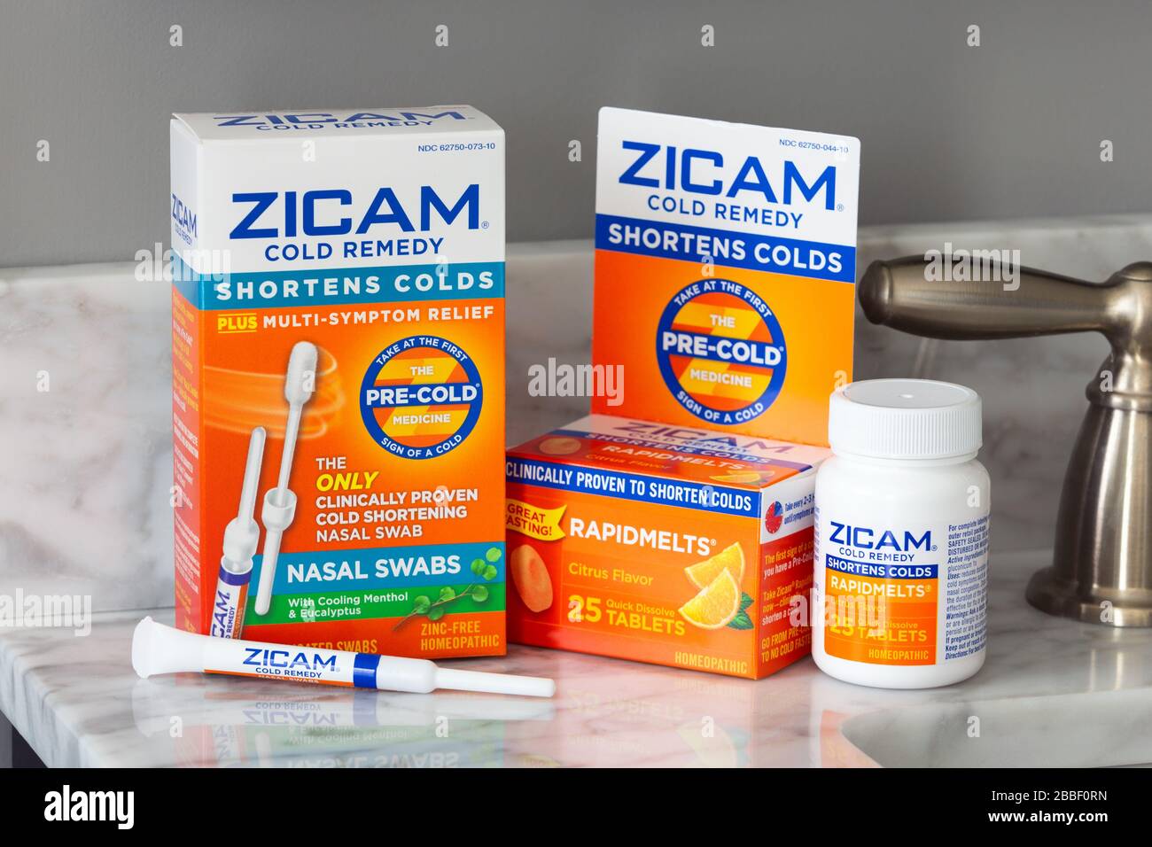 Zicam Cold Remedy: Box of nasal swabs and a box of rapidmelt lozenges ...