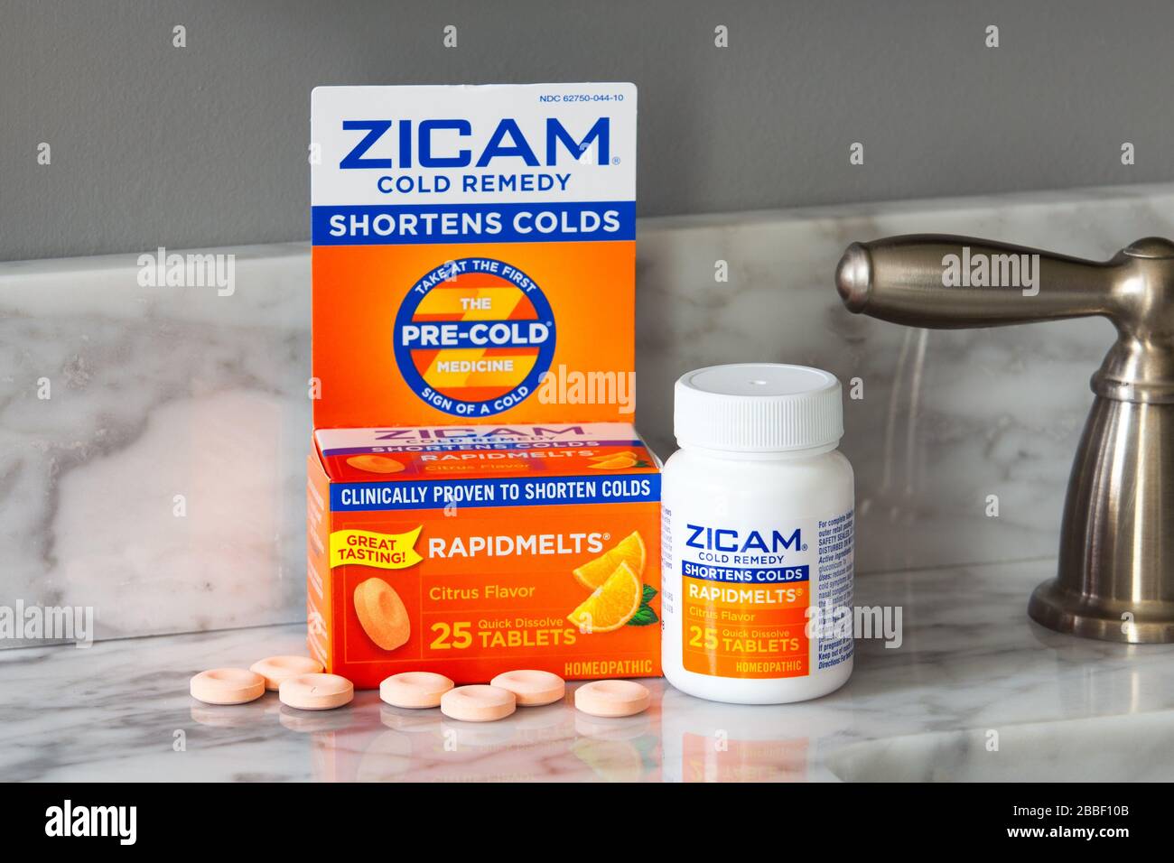 Zinc tablets hi-res stock photography and images - Alamy