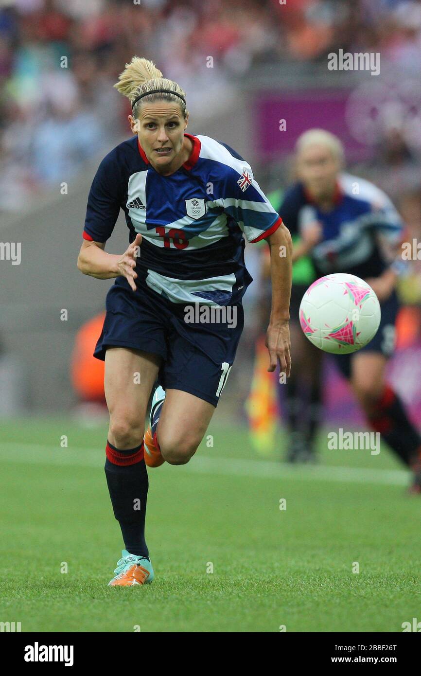 Kelly smith footballer hi-res stock photography and images - Alamy