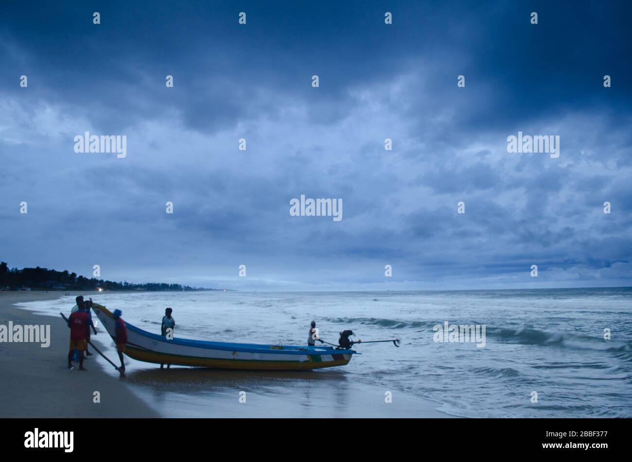 Spending relaxing time beach hi-res stock photography and images - Alamy