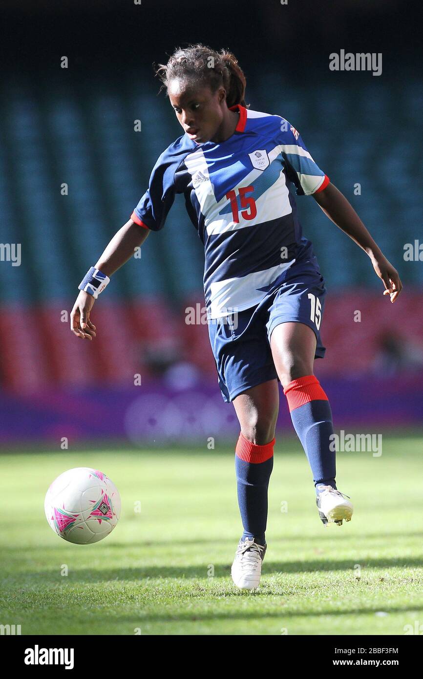 Eniola Aluko of Great Britain Stock Photo - Alamy