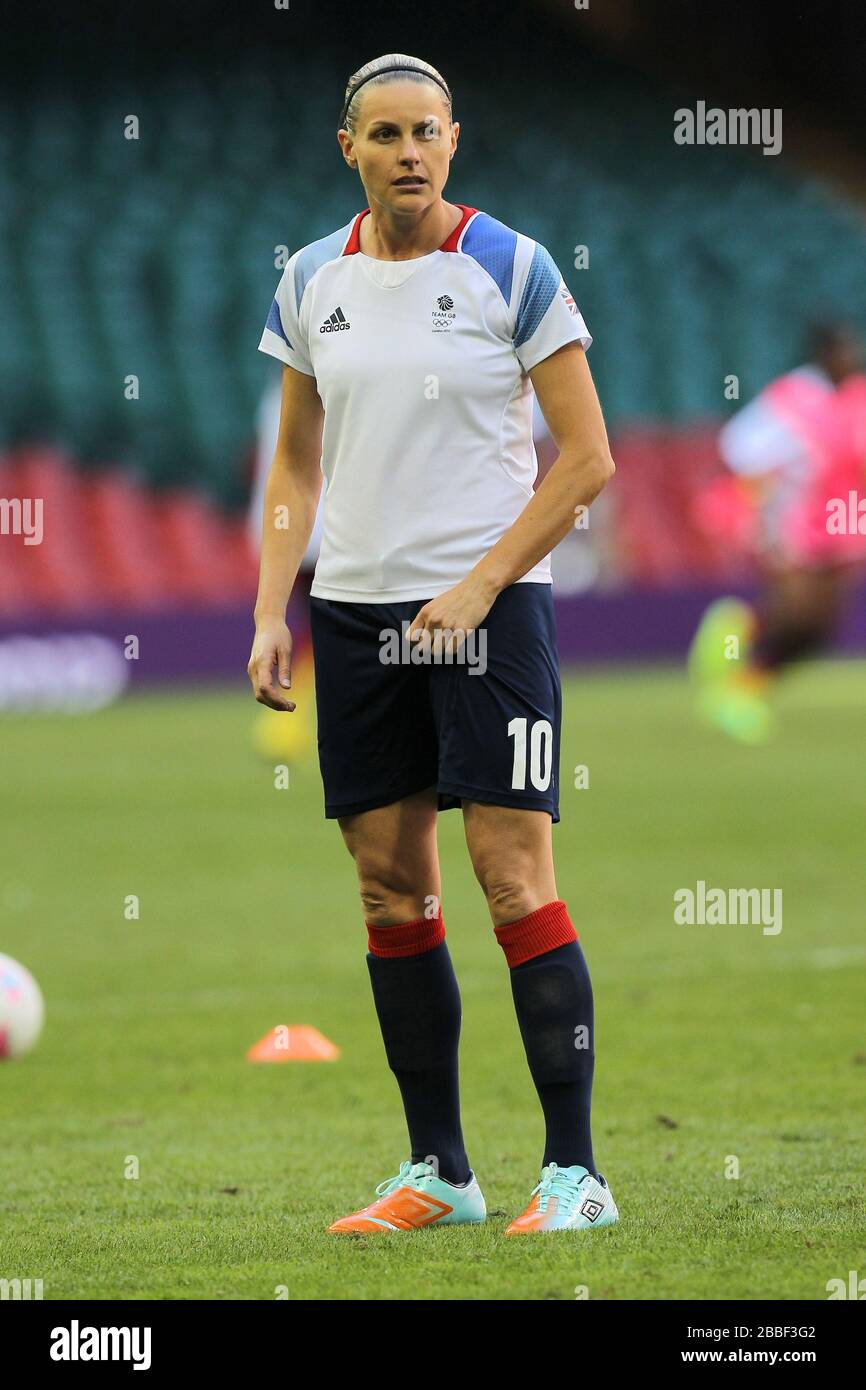 Kelly smith footballer hi-res stock photography and images - Alamy