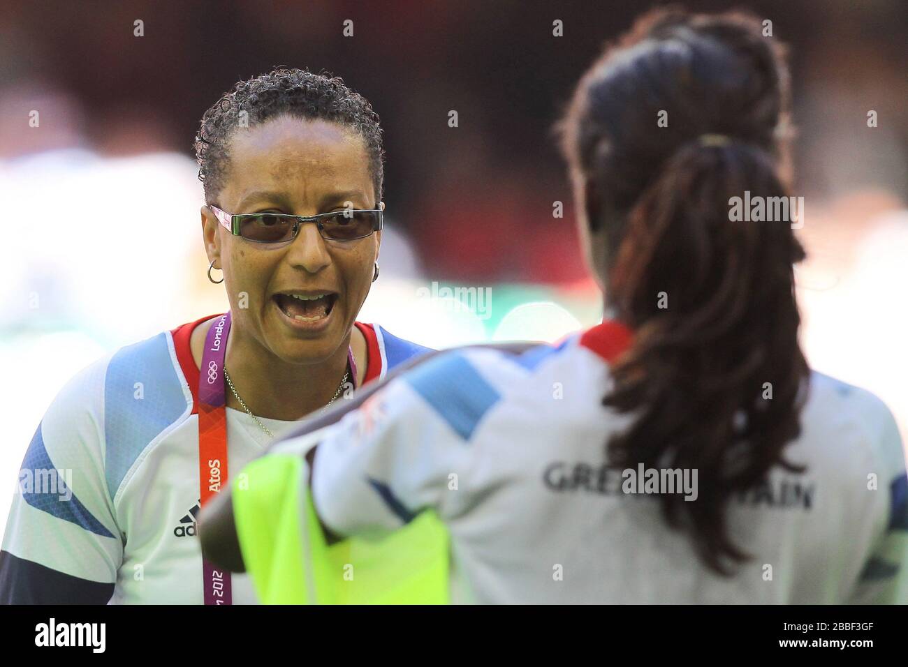 Great Britain Coach Hope Powell (L Stock Photo - Alamy