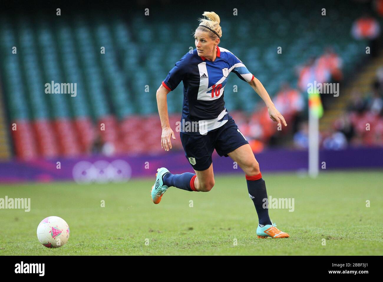 Kelly smith footballer hi-res stock photography and images - Alamy