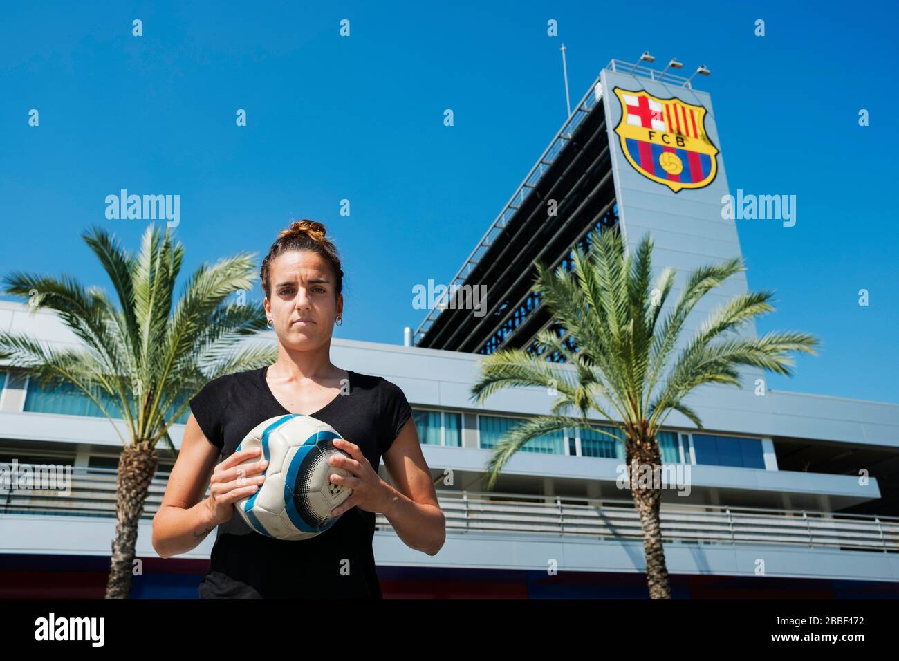 Melanie Serrano. Spanish footballer who plays as a left back for FC ...