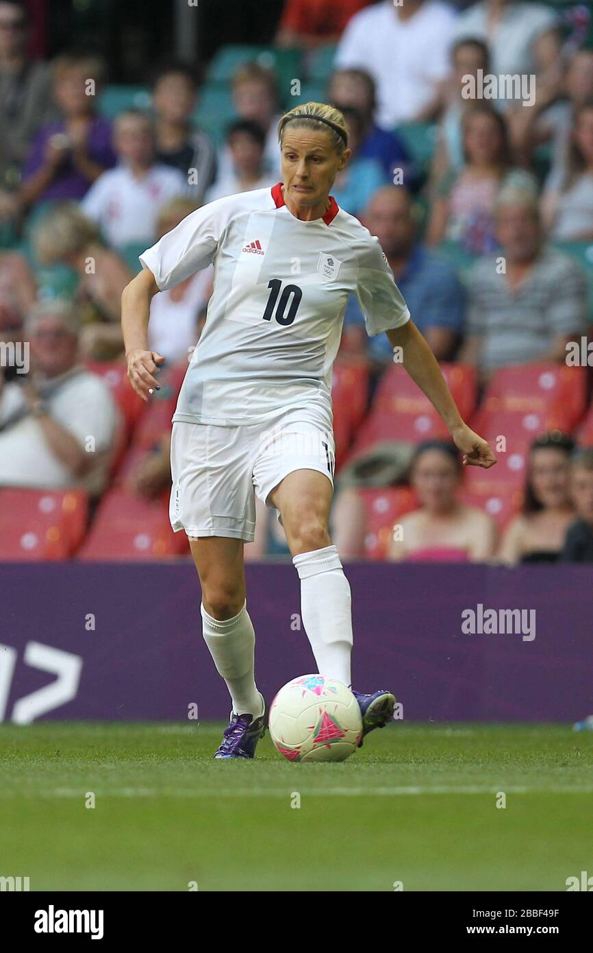 Kelly smith footballer hi-res stock photography and images - Alamy
