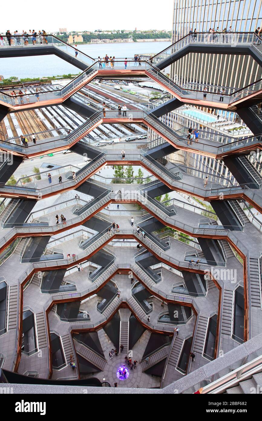 Thomas heatherwick architecture hi-res stock photography and images - Alamy