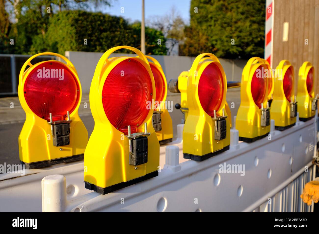 Single Red Warning Light Construction