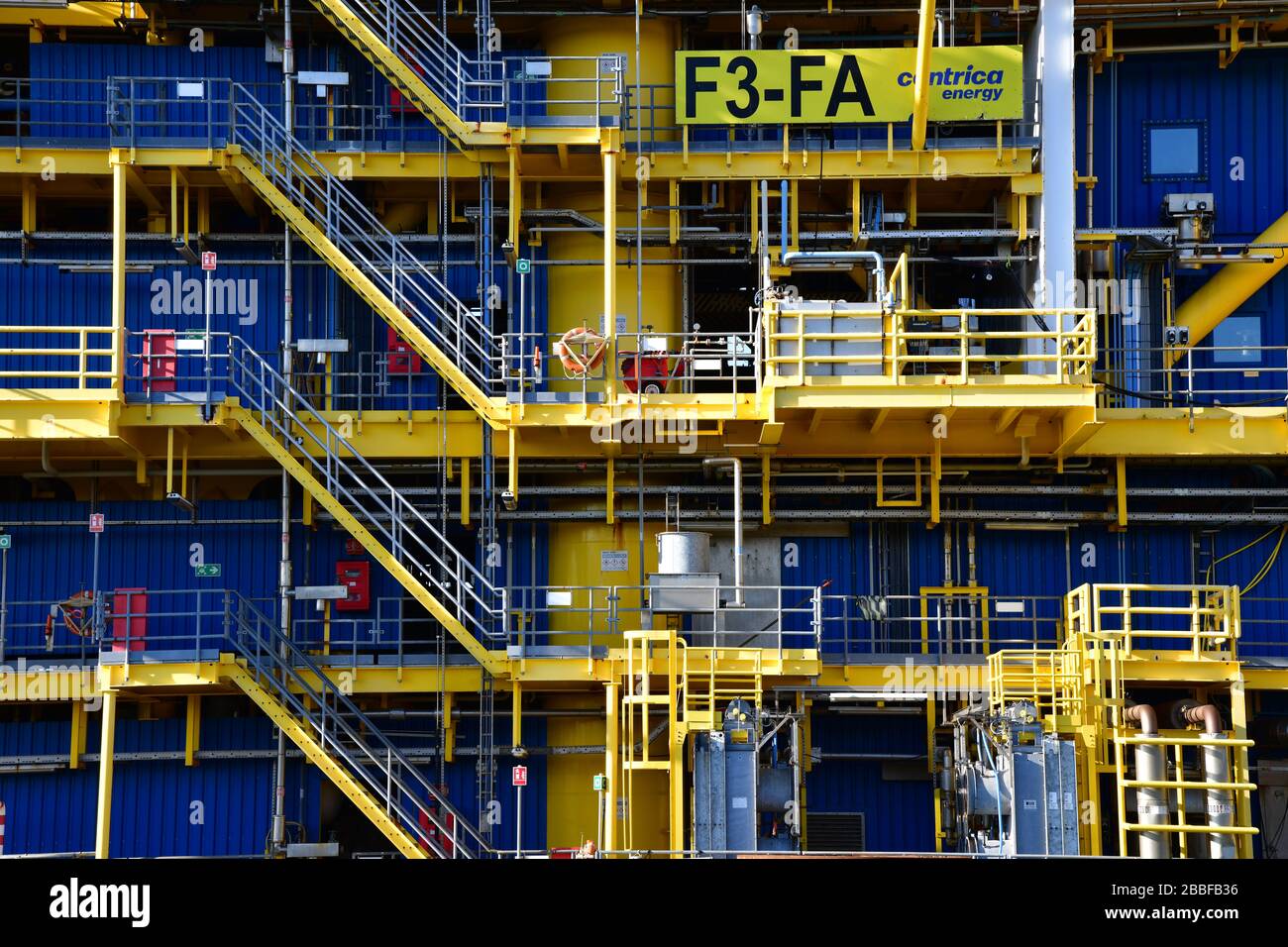 Frontal close up view of the structure of an oil production platform ...