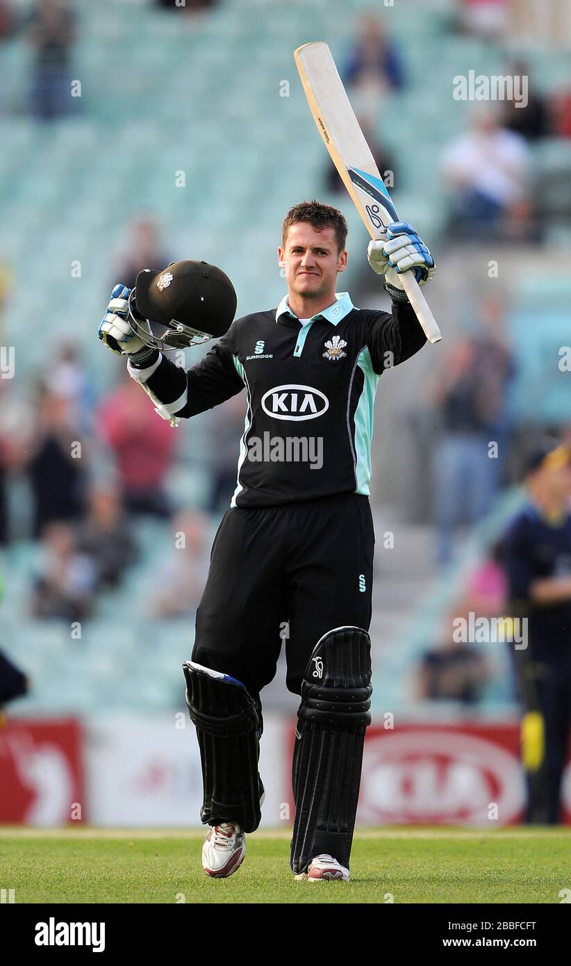 Surrey's Steven Davies celebrates reaching his century Stock Photo - Alamy