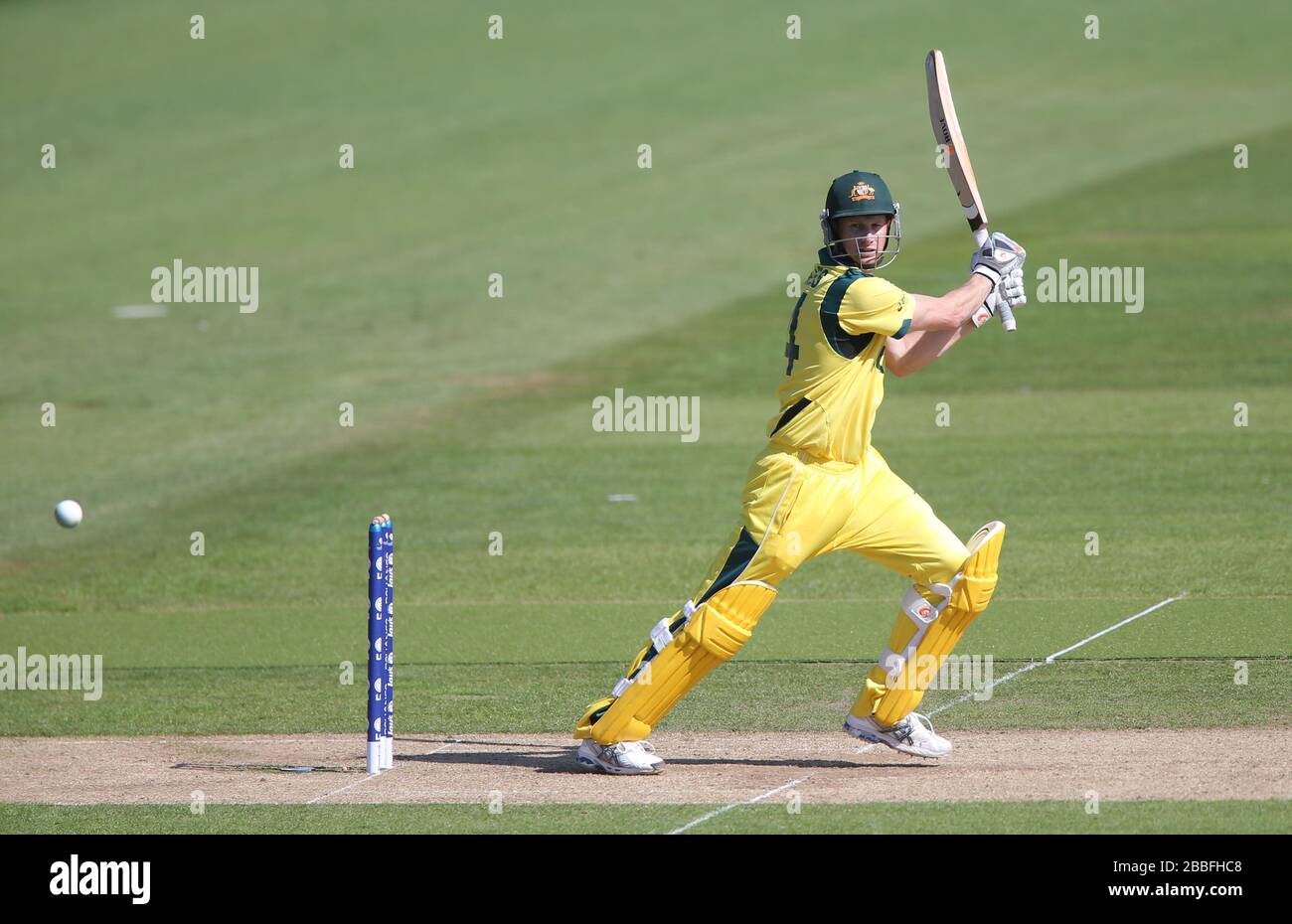 Australia batsman hi-res stock photography and images - Alamy