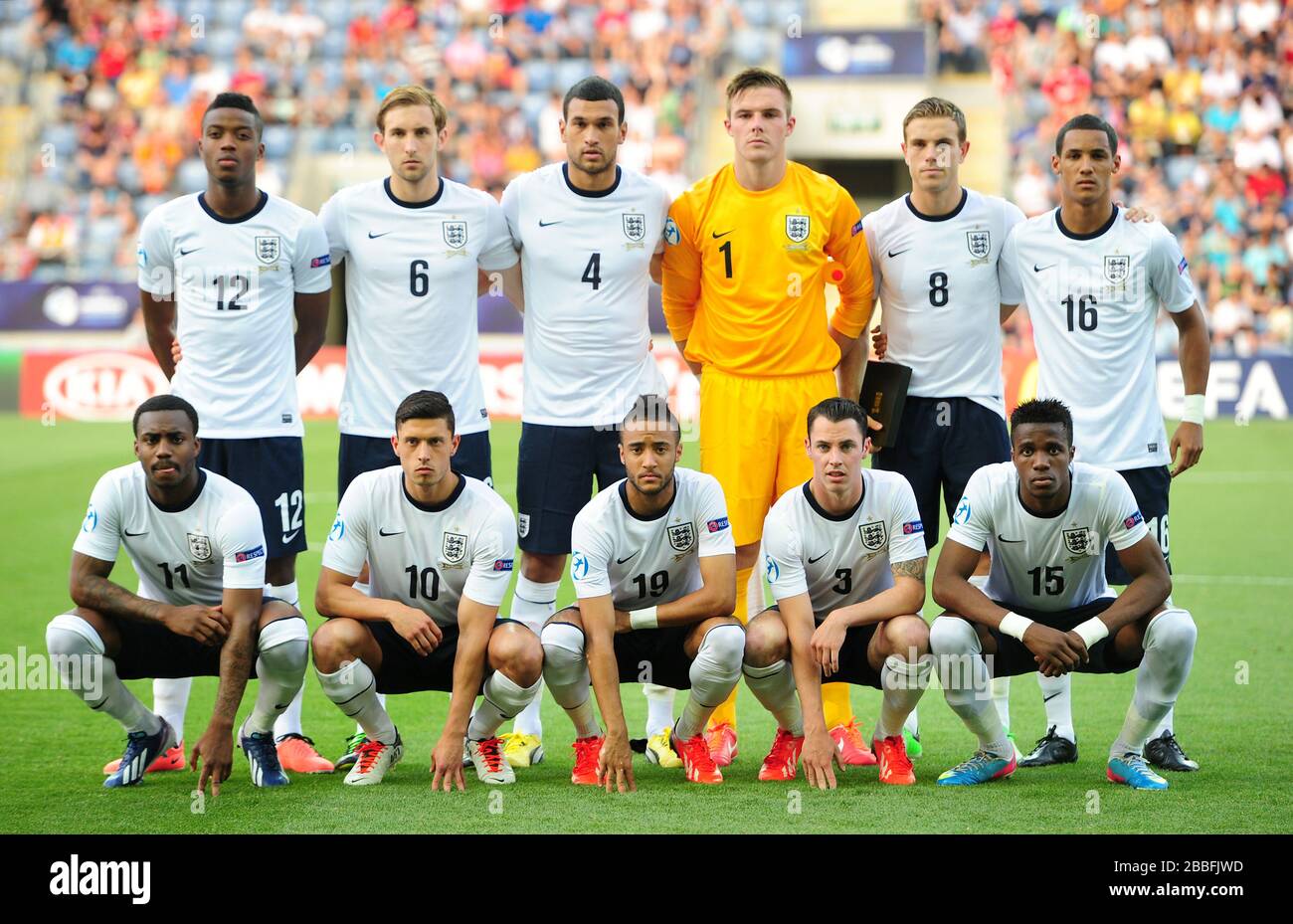 England under 21 team group hi-res stock photography and images - Alamy