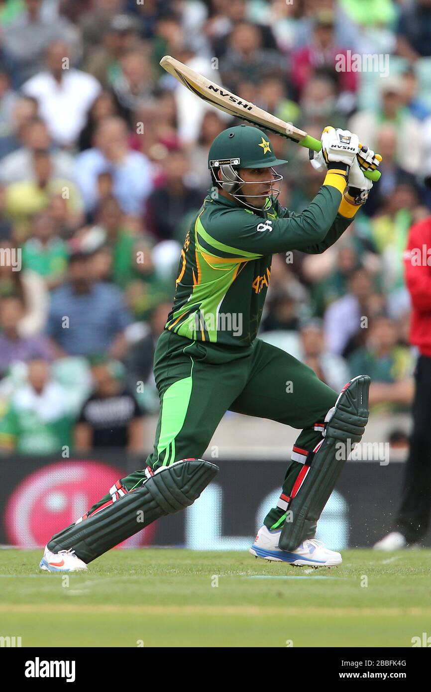 Misbah hi-res stock photography and images - Alamy