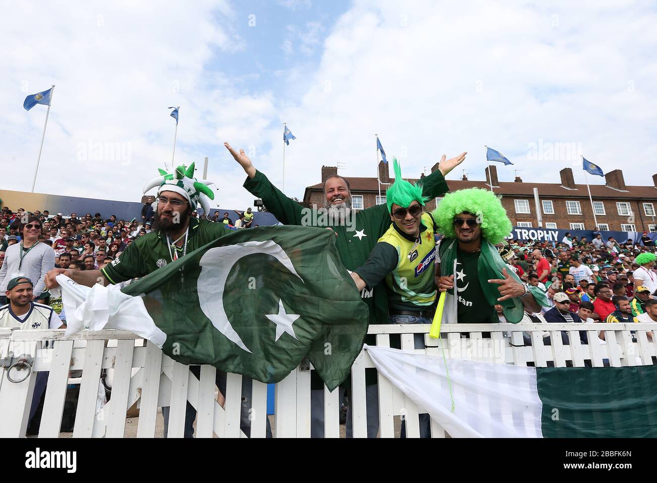 Pakistan fans soak up the atmosphere at the Kia Oval Stock Photo - Alamy