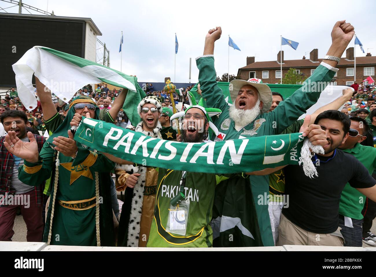 Pakistan fans soak up the atmosphere at the Kia Oval Stock Photo - Alamy