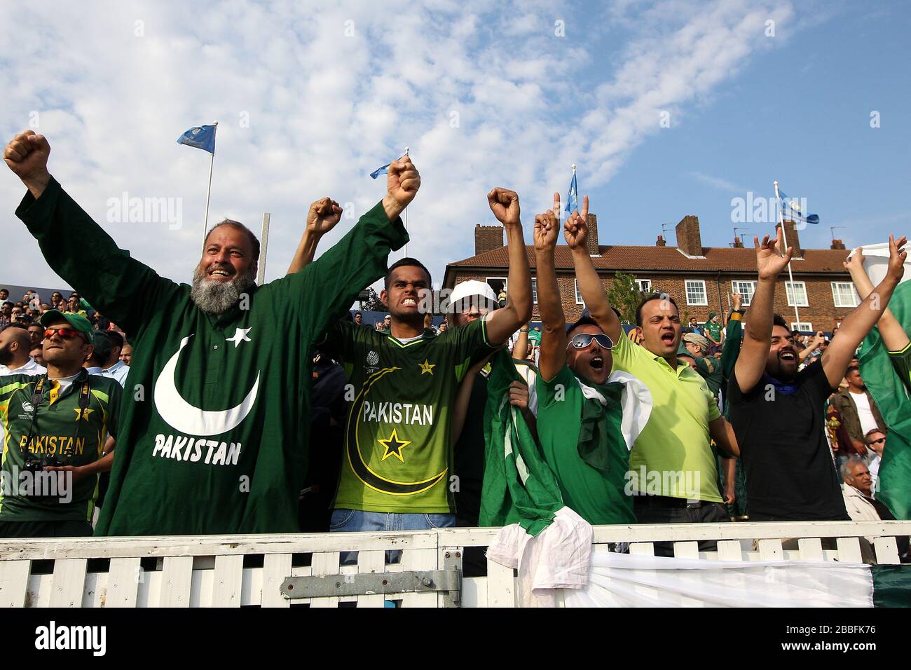 Pakistan fans soak up the atmosphere at the Kia Oval Stock Photo - Alamy