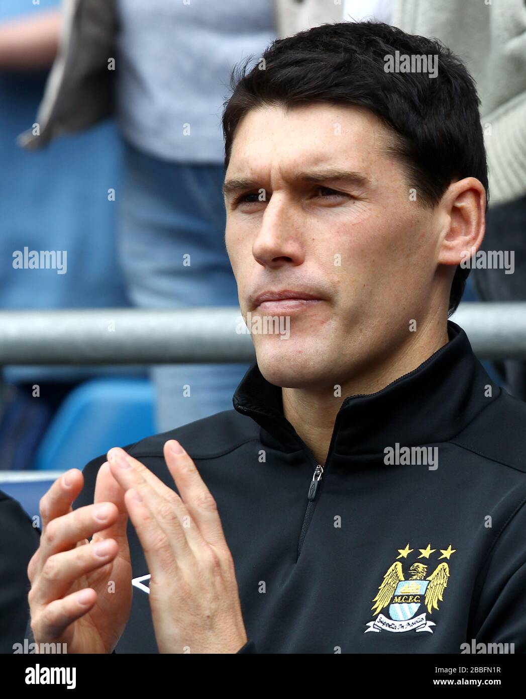 Gareth barry manchester city hi-res stock photography and images - Alamy