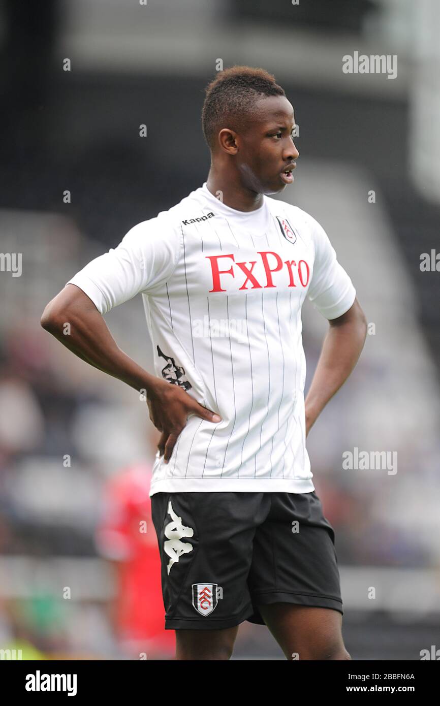 Moussa dembele fulham hi-res stock photography and images - Alamy