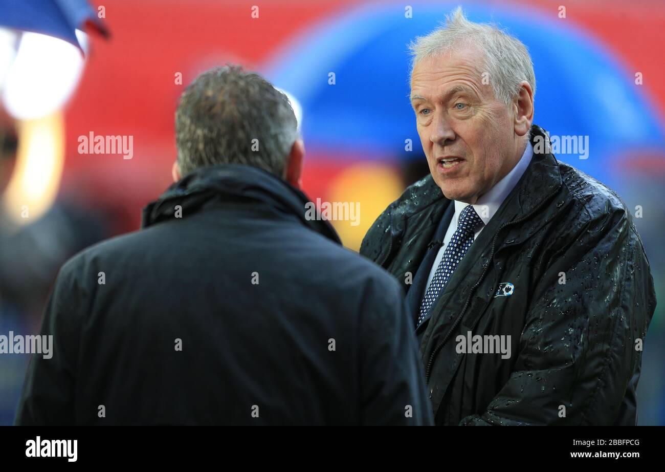 SKY commentator Martin Tyler Stock Photo - Alamy