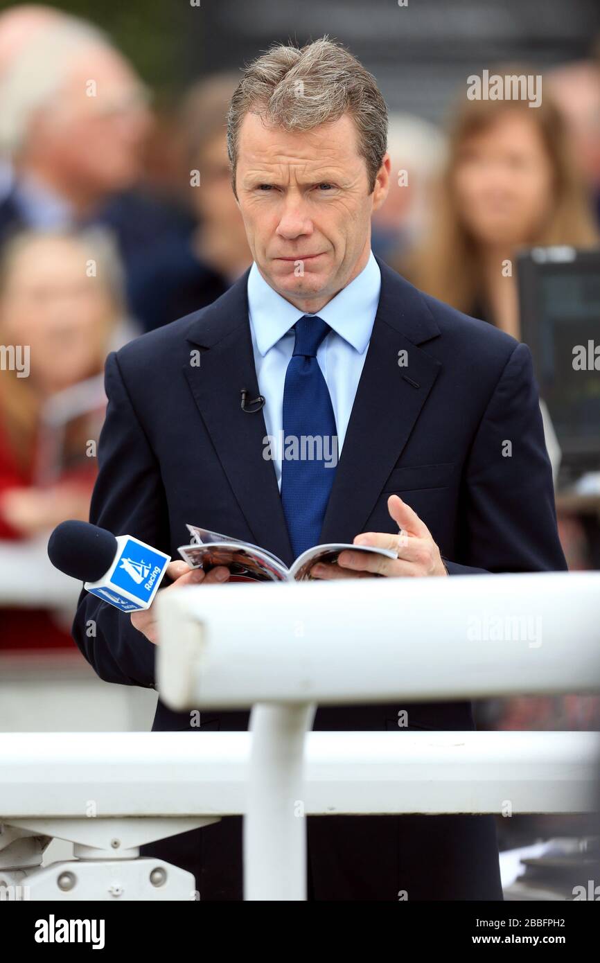 Channel 4 Racing Presenter Mick Fitzgerald Stock Photo - Alamy