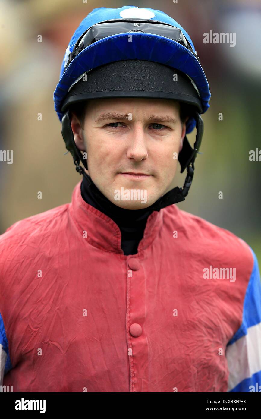 Jockey tom queally hi-res stock photography and images - Alamy