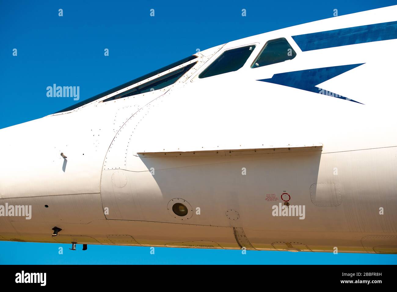 Concorde cockpit hi-res stock photography and images - Alamy
